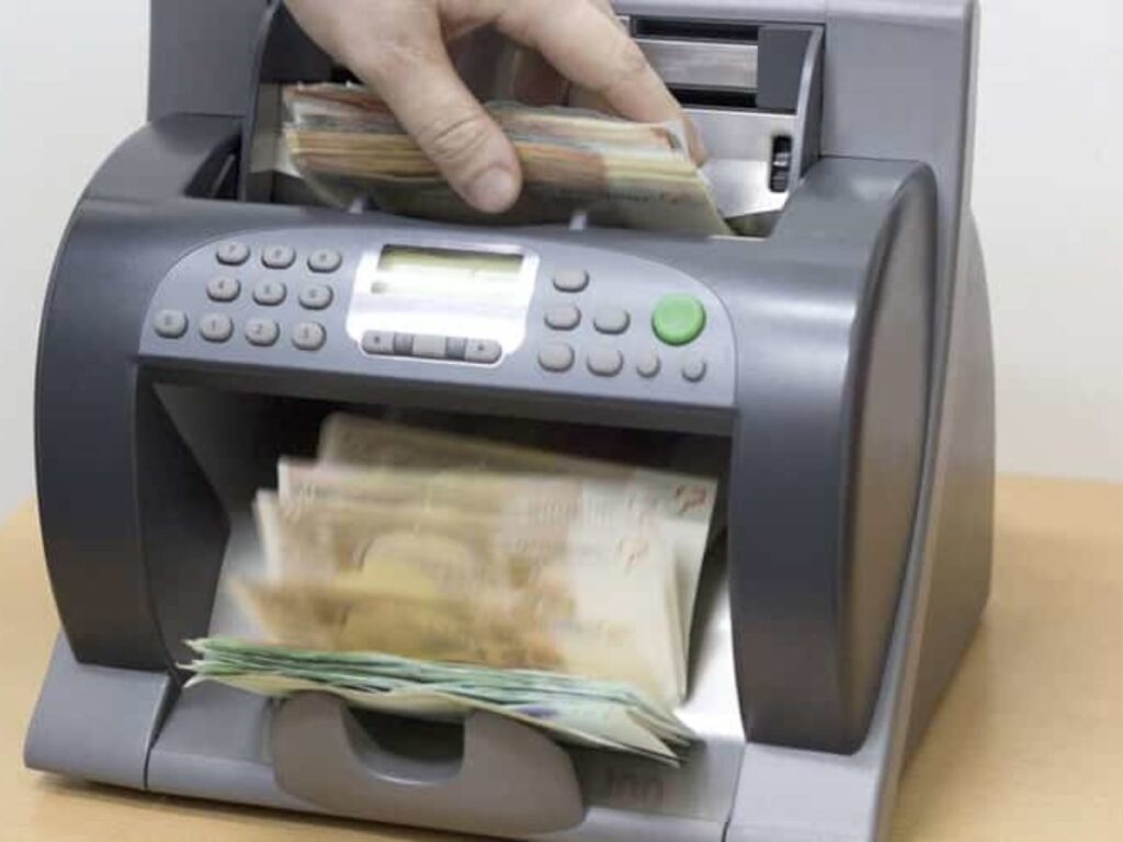 8 Best Money Counter Machines 2024 - Complete Buying Guide