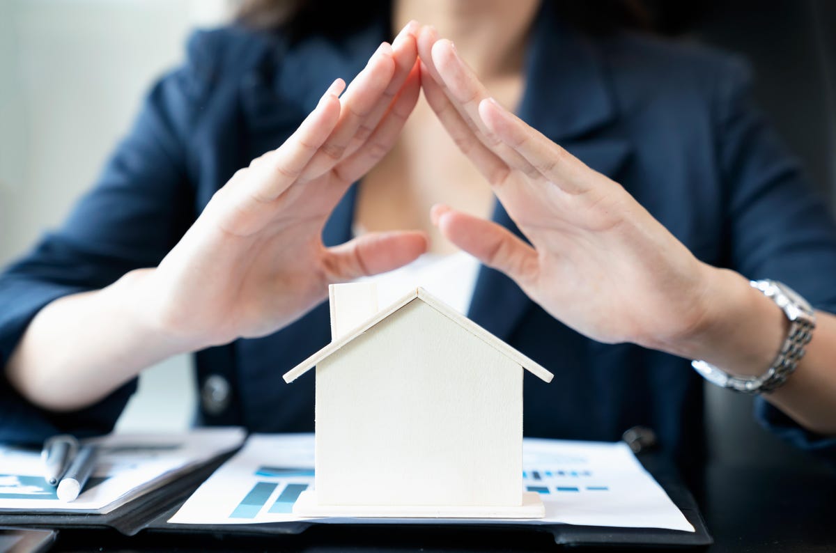 5 Common Challenges Property Managers Face & How to Overcome Them?